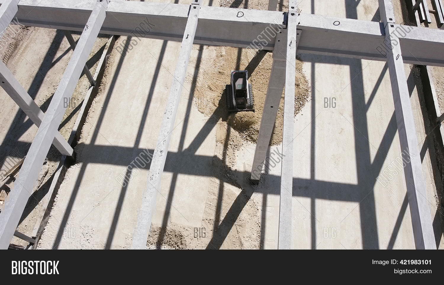 Leveling Compaction Image & Photo (Free Trial) | Bigstock