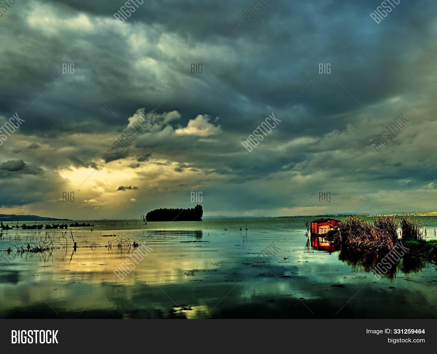 Dianchi Lake Twilight Image & Photo (Free Trial) | Bigstock