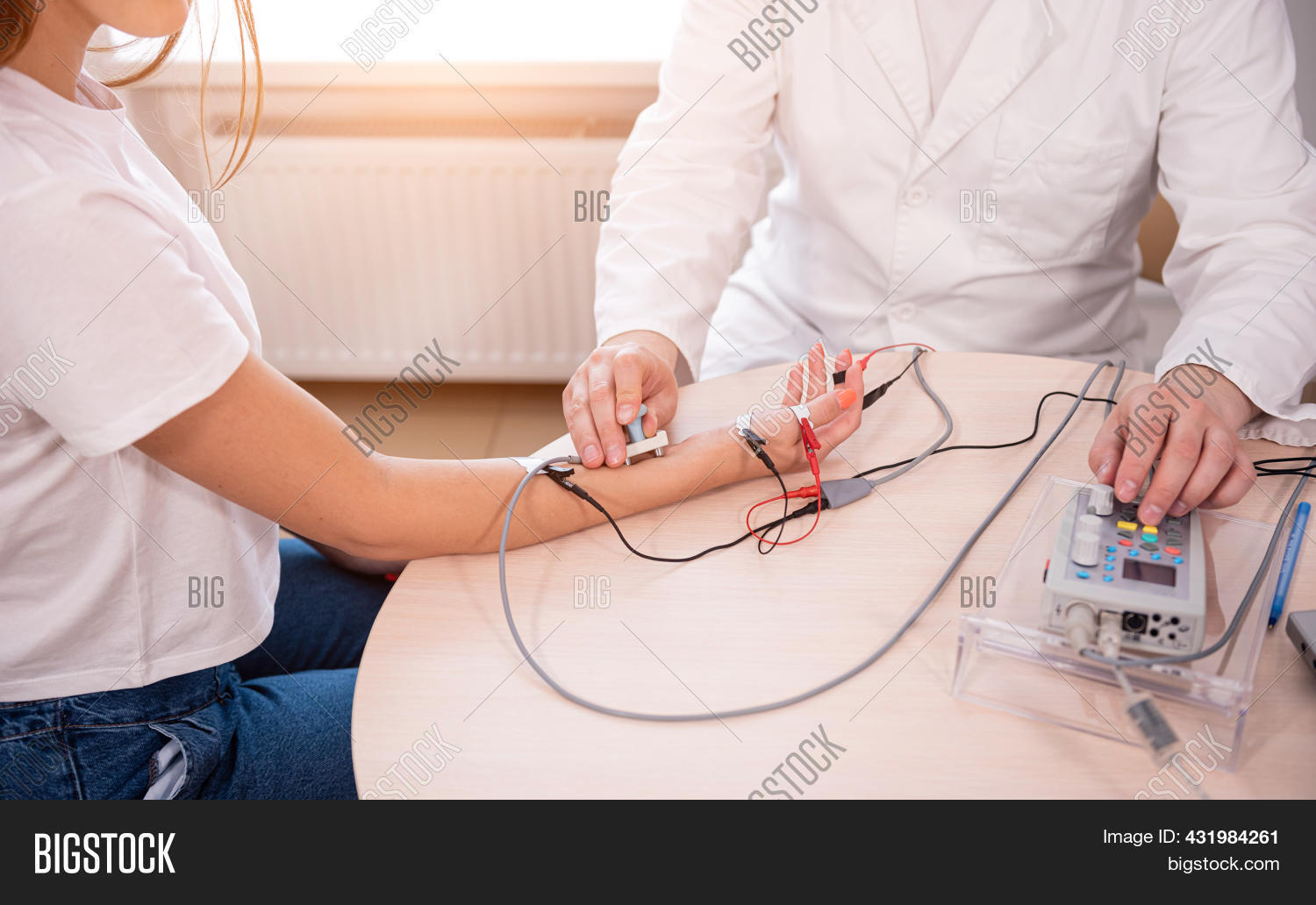 Patient Nerves Testing Image & Photo (Free Trial) | Bigstock