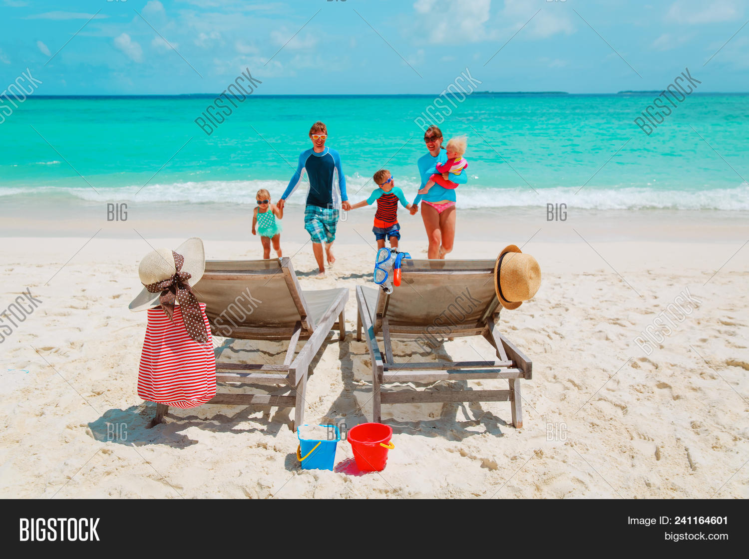 Family Beach Vacation Image & Photo (Free Trial) | Bigstock