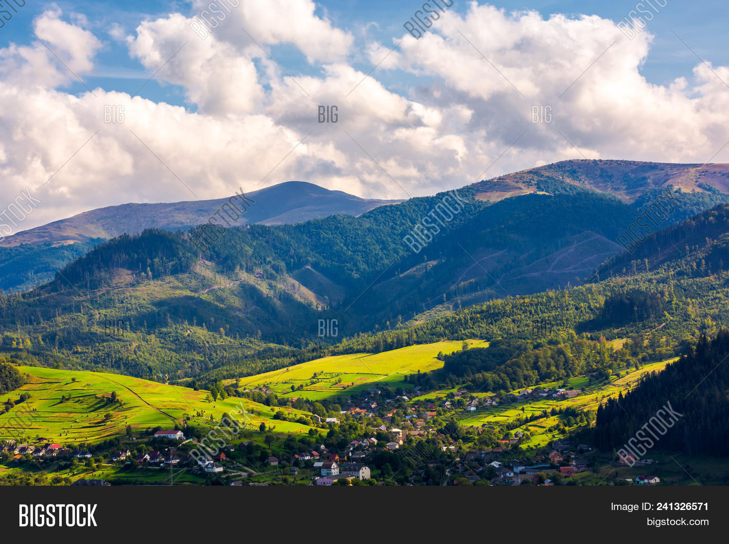 Beautiful Urban Image & Photo (Free Trial) | Bigstock