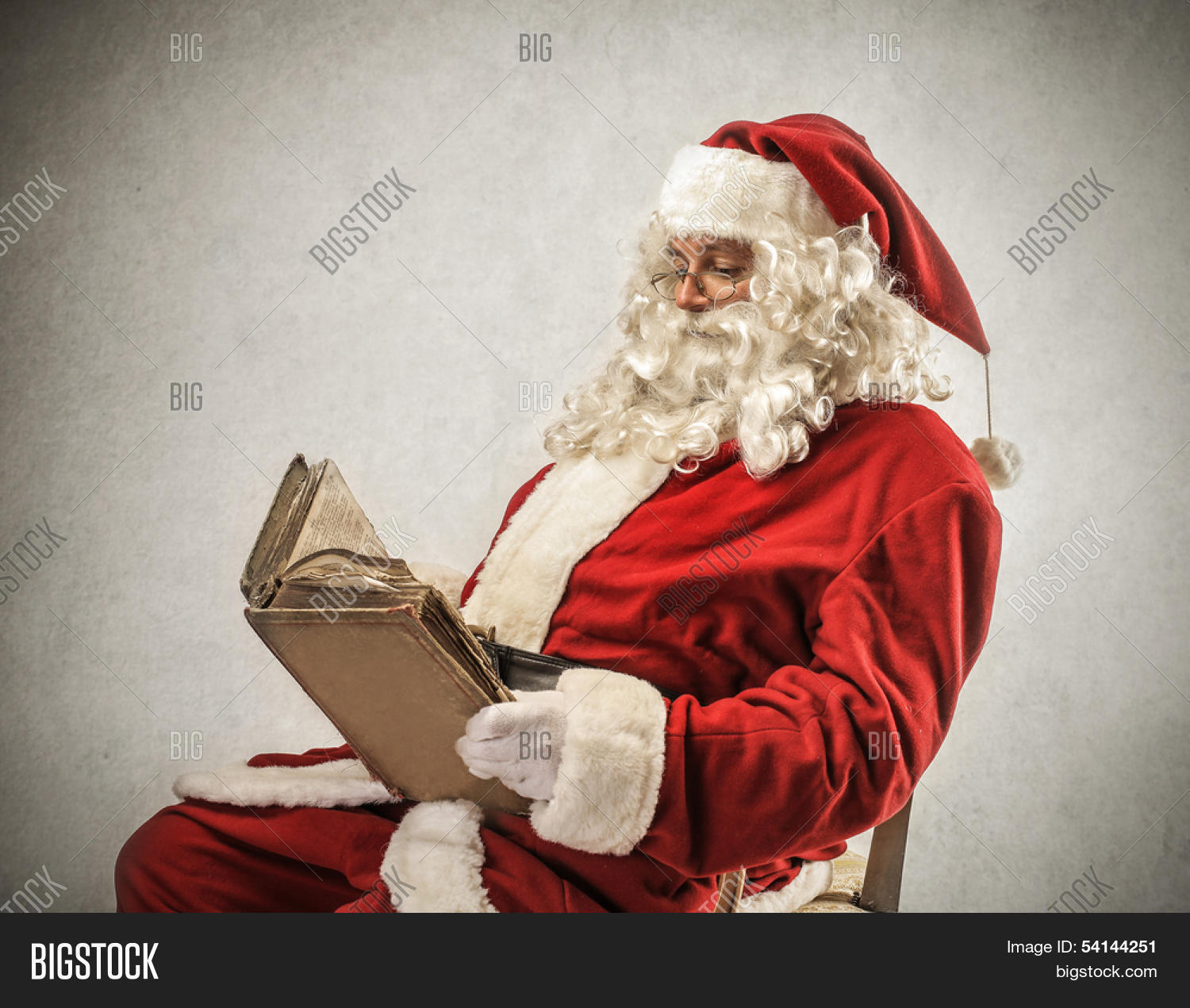 Santa Claus Reading Image & Photo (Free Trial) | Bigstock