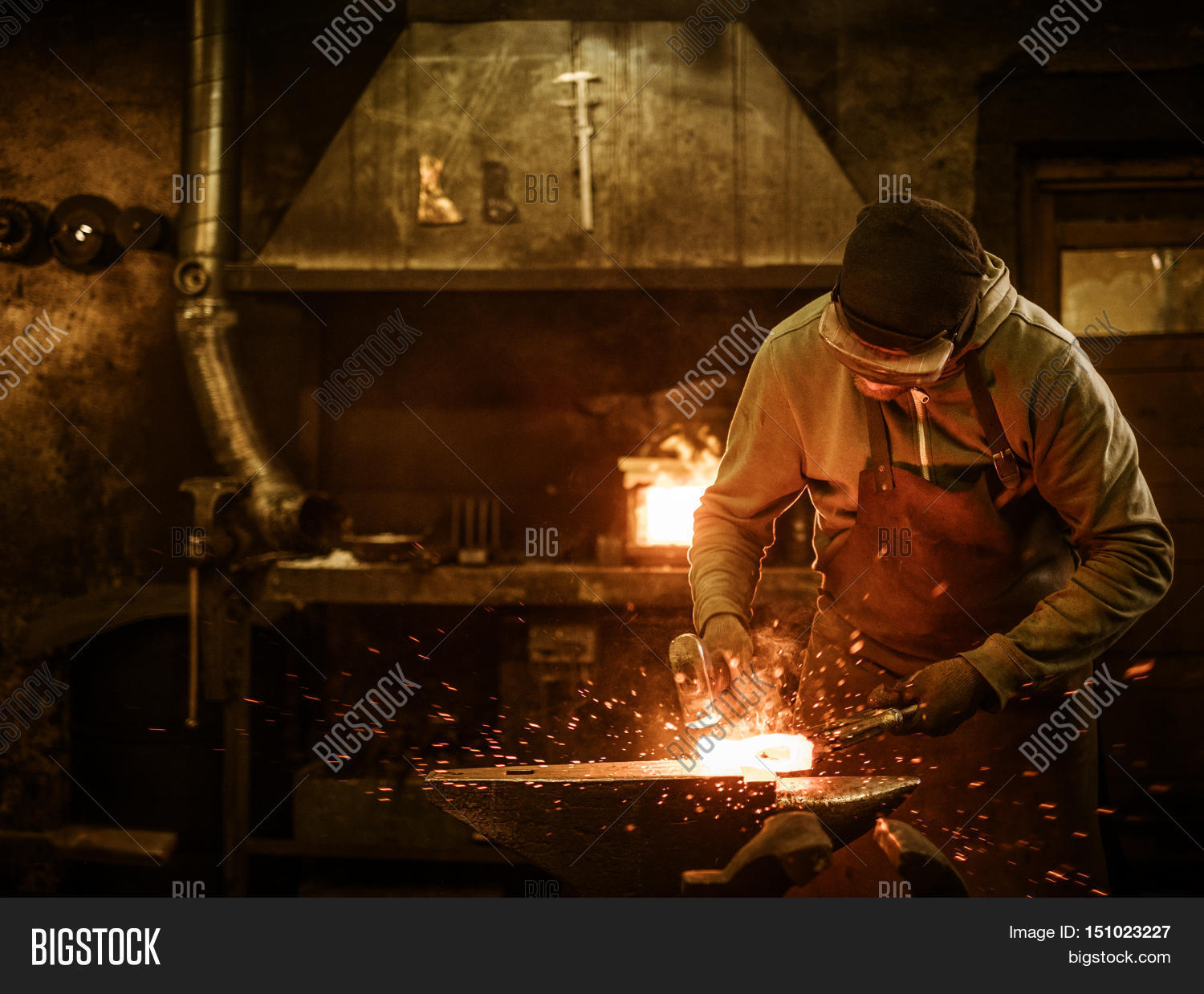 Blacksmith Forging Image & Photo (Free Trial) | Bigstock
