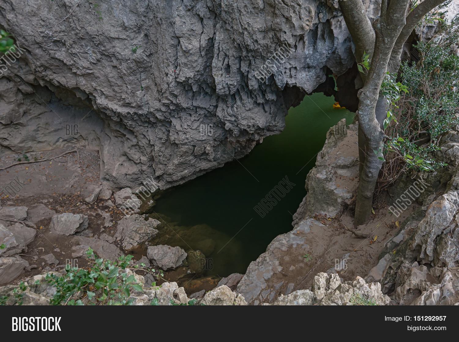 Rock Crevice Image & Photo (Free Trial) | Bigstock