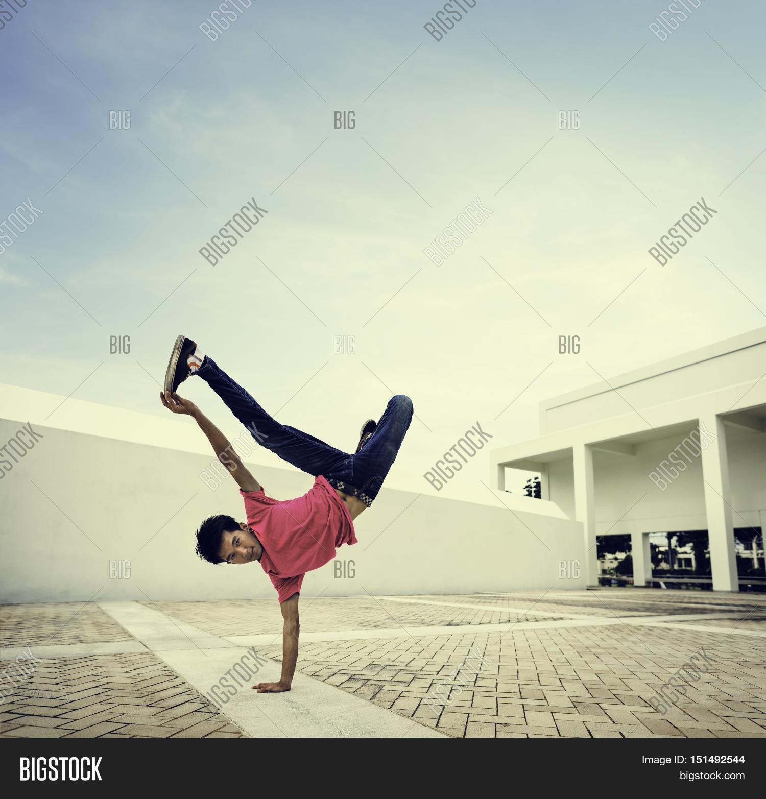 Breakdance Movement Image & Photo (Free Trial) | Bigstock