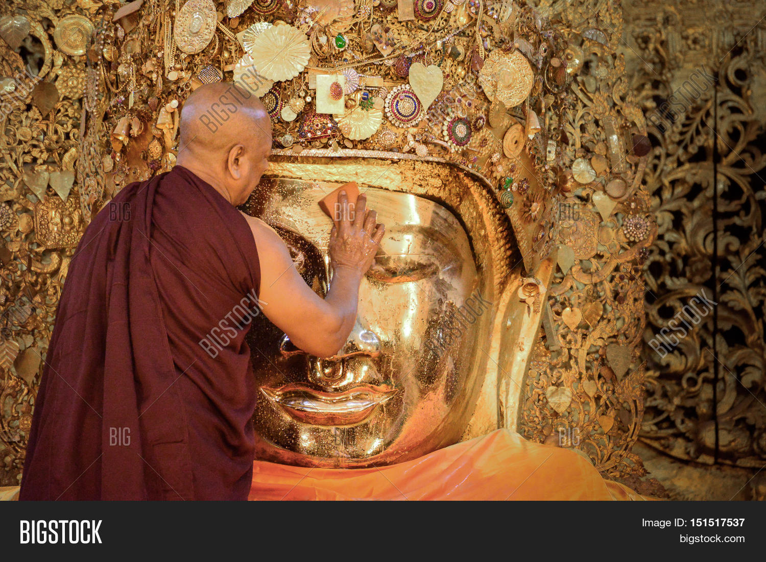 Mahamuni Buddha Image Image & Photo (Free Trial) | Bigstock