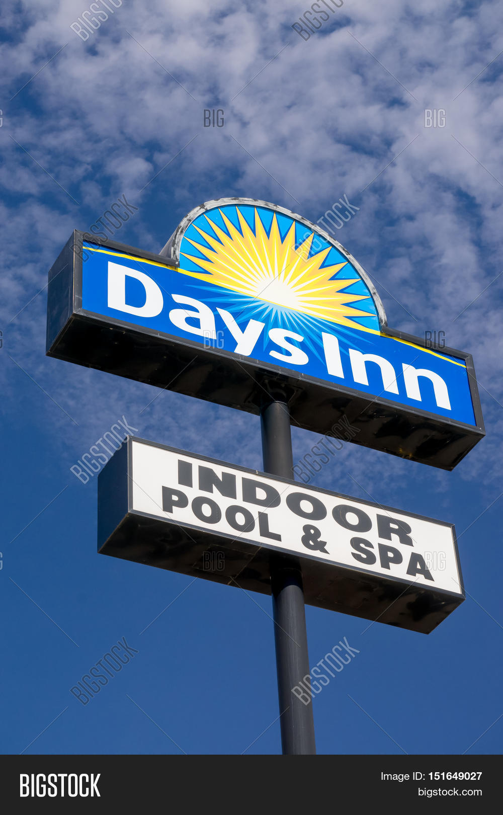 Days Inn Logo