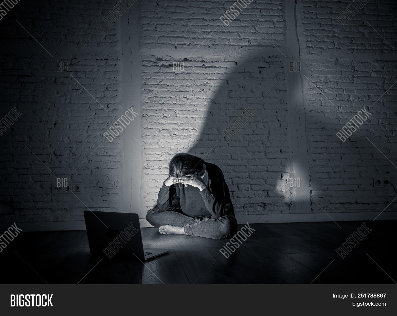 Sad Scared Female Image & Photo (Free Trial) | Bigstock