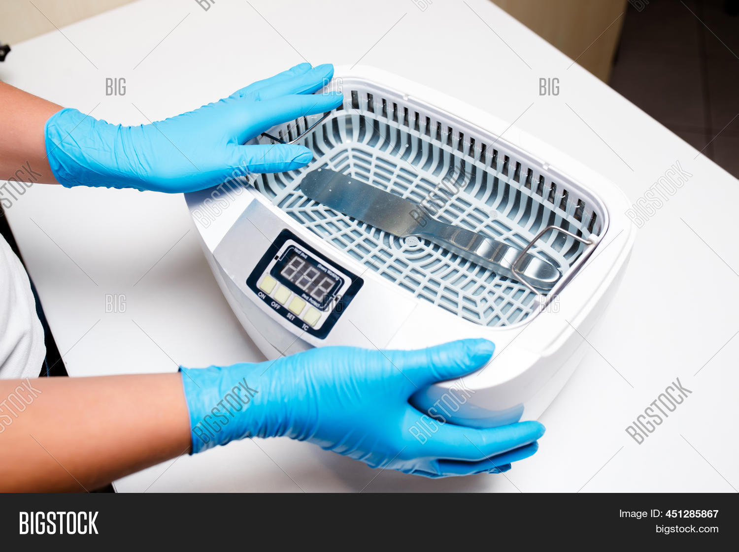 White Autoclave Image & Photo (Free Trial) | Bigstock