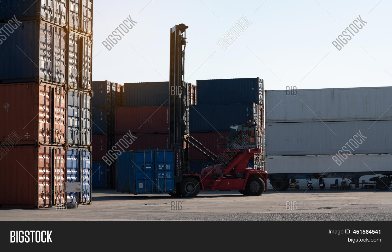 Forklift Working Image & Photo (Free Trial) | Bigstock