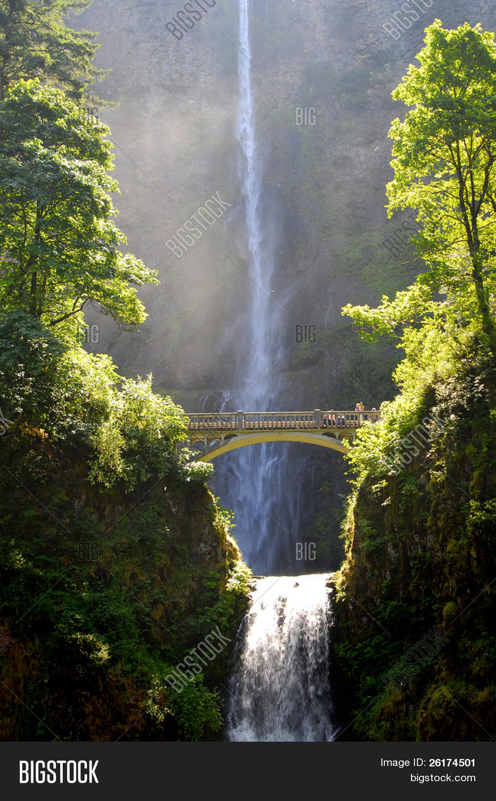 Multnomah Waterfalls Image & Photo (Free Trial) | Bigstock