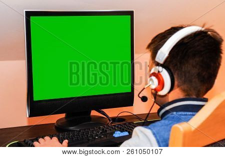 Young Gamer Boy Image & Photo (Free Trial) | Bigstock