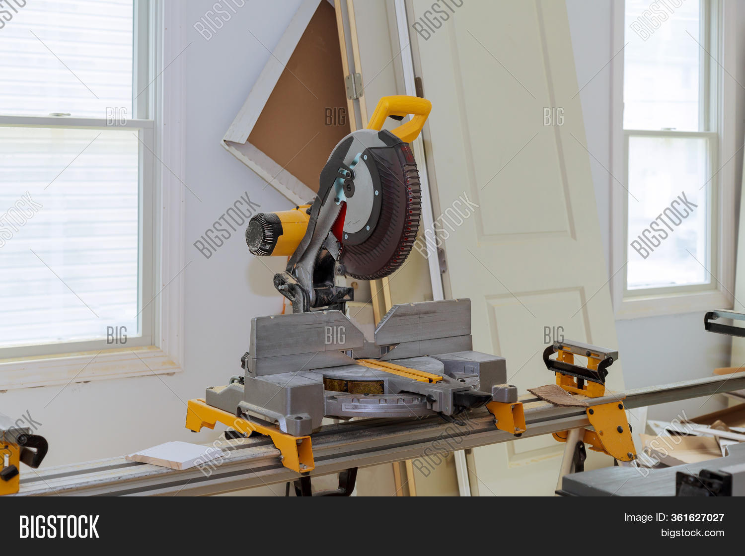 Close Circular Saw Image & Photo (Free Trial) | Bigstock