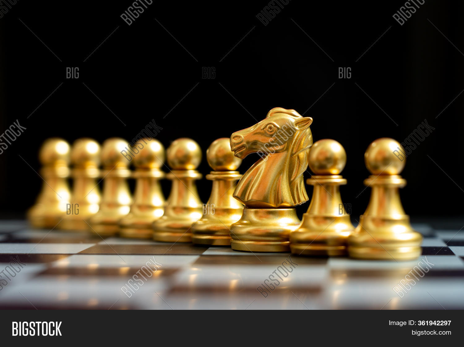 Gold Knight Chess Image & Photo (Free Trial) | Bigstock