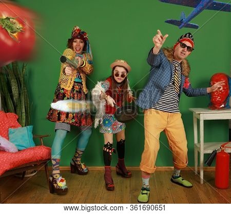 Family Freaks Poses Image & Photo (Free Trial) | Bigstock