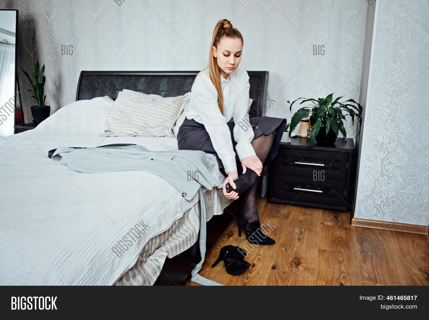 High Heels Damage Feet Image & Photo (Free Trial) | Bigstock