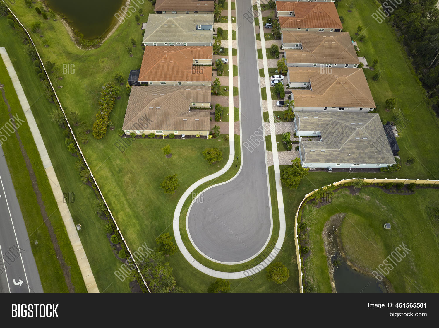Aerial View Cul De Sac Image & Photo (Free Trial) | Bigstock