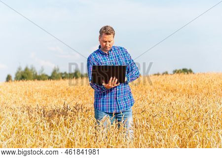 Farmer Agronomist Image & Photo (Free Trial) | Bigstock