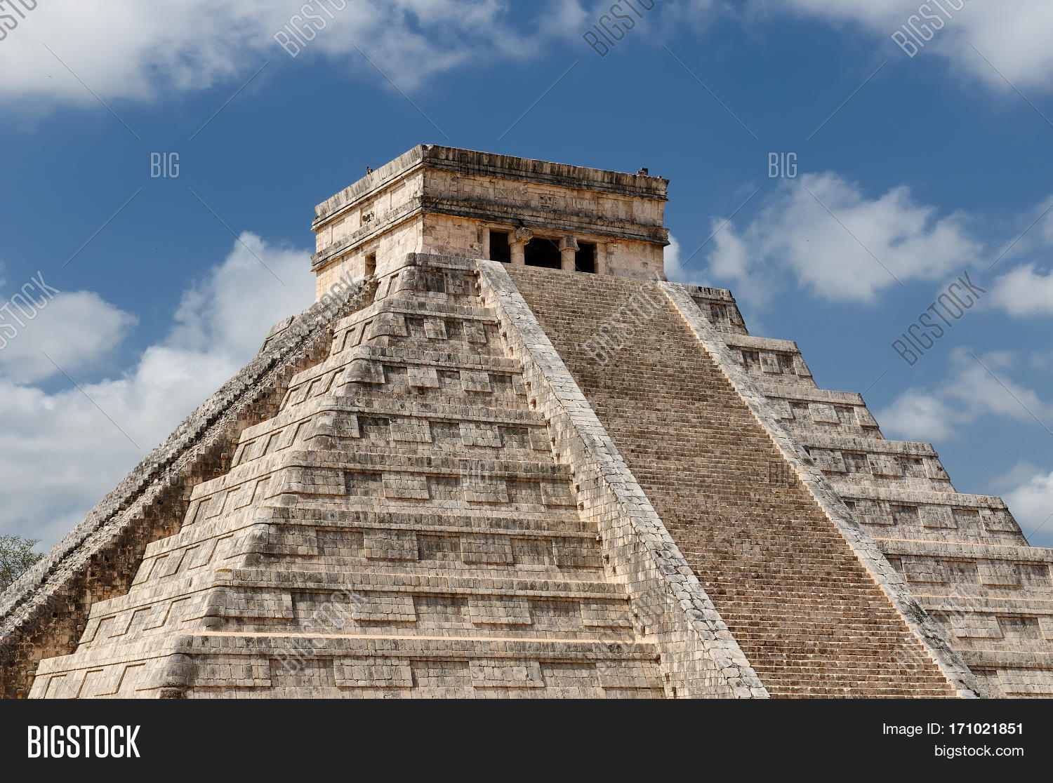 Chichen Itza Ruins Image & Photo (Free Trial) | Bigstock