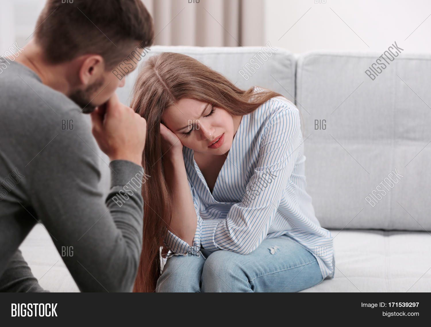Young Couple Arguing Image & Photo (Free Trial) | Bigstock