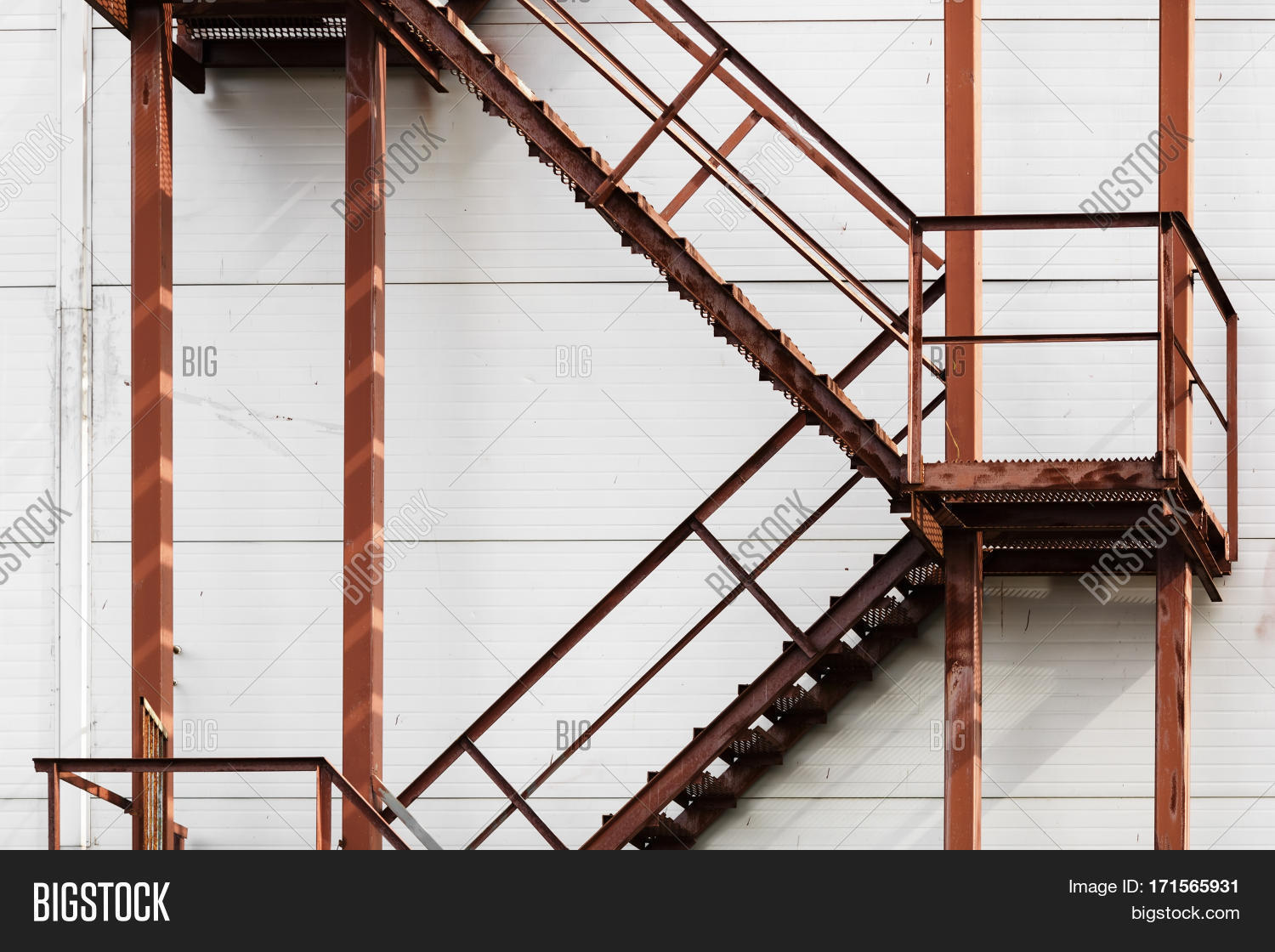 Old Rusty Metal Ladder Image & Photo (Free Trial) | Bigstock