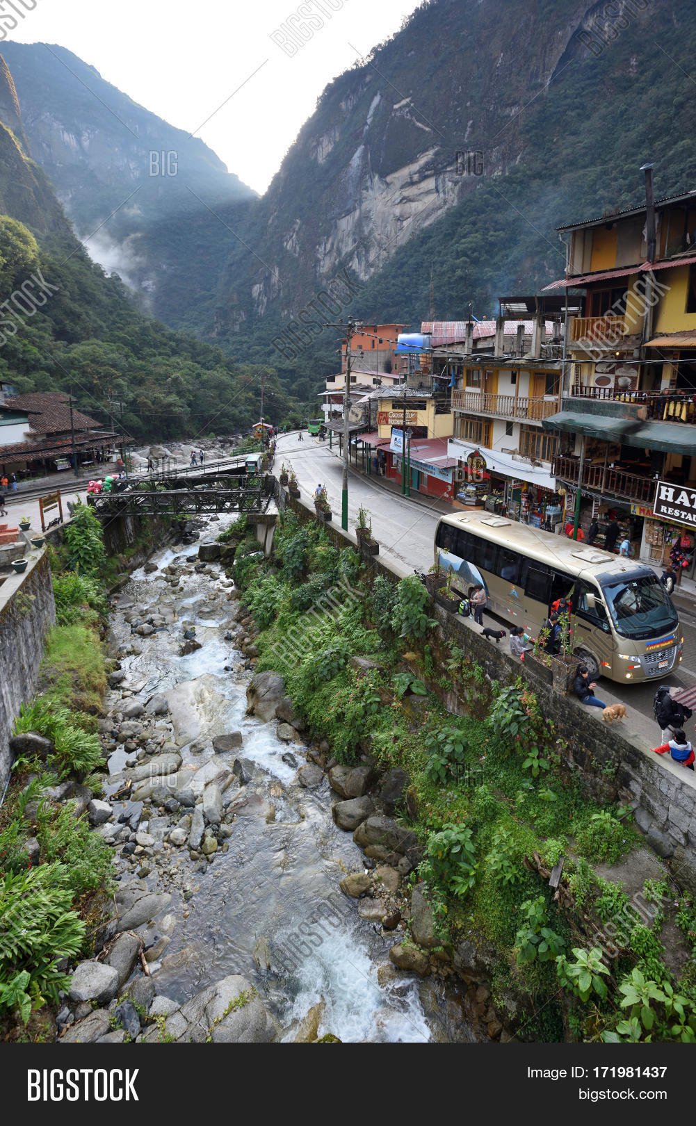 AGUAS CALIENTES PERU Image & Photo (Free Trial) | Bigstock