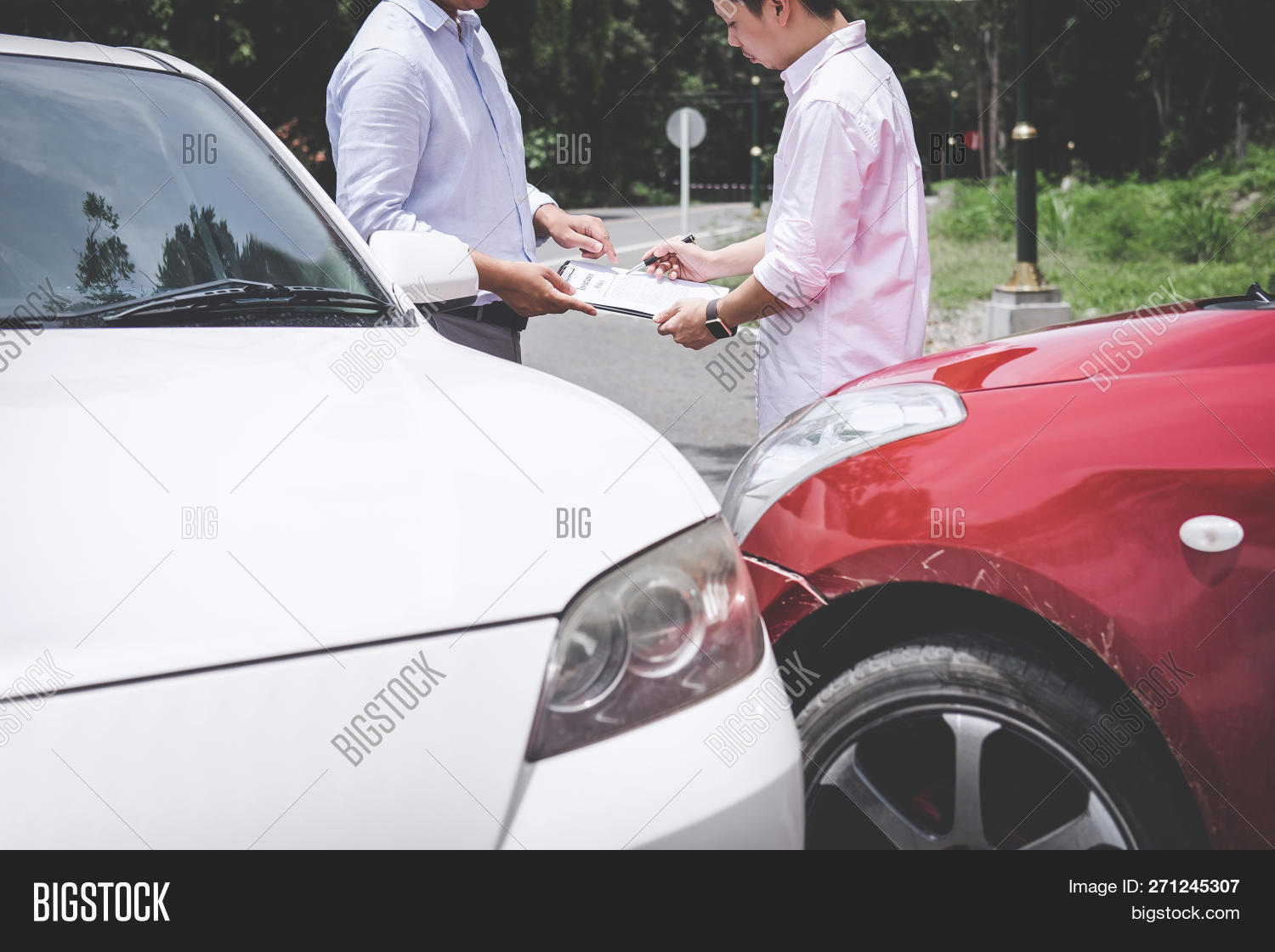Insurance Agent Image & Photo (Free Trial) | Bigstock