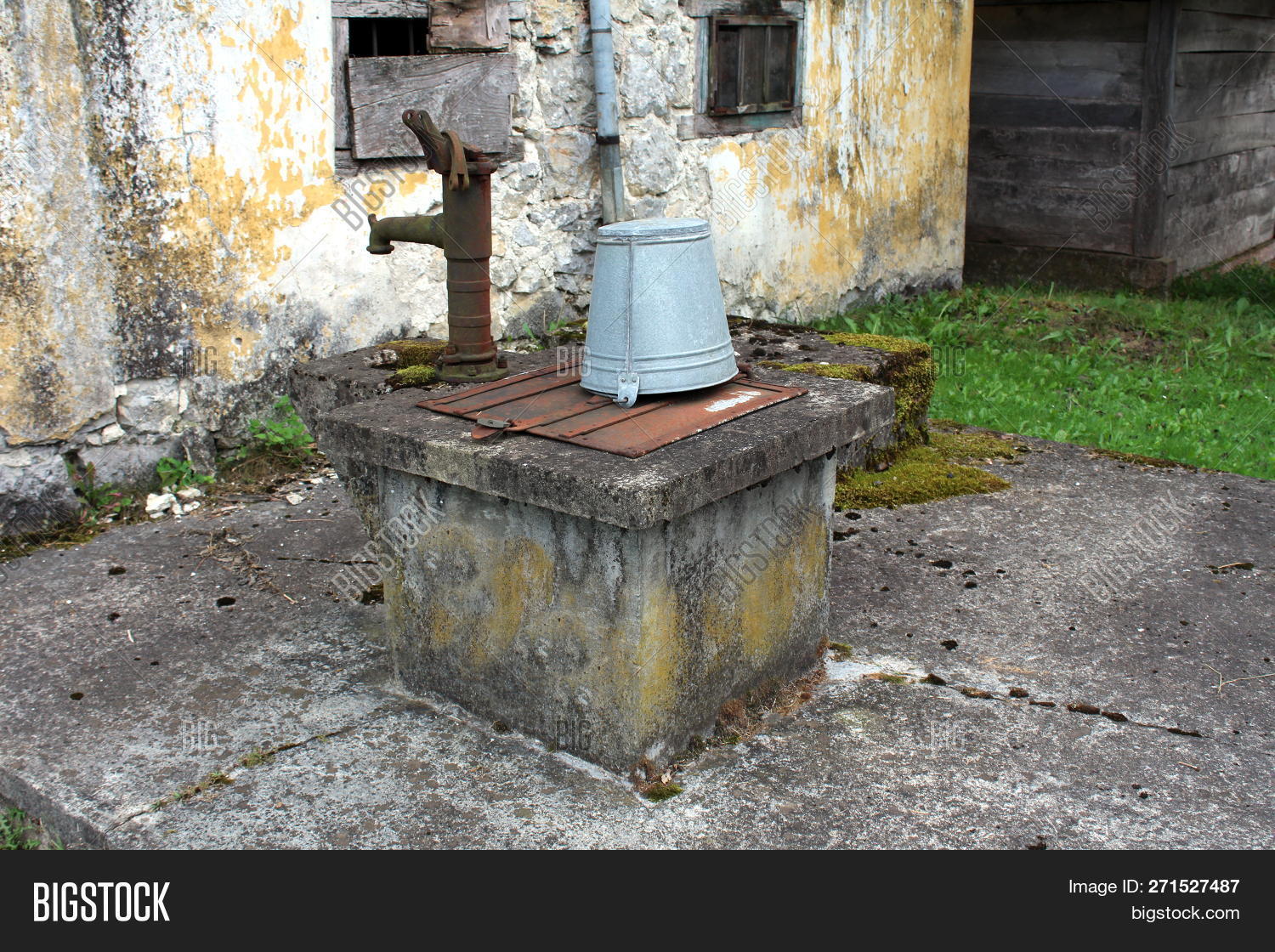 Concrete Well Rusted Image & Photo (Free Trial) | Bigstock