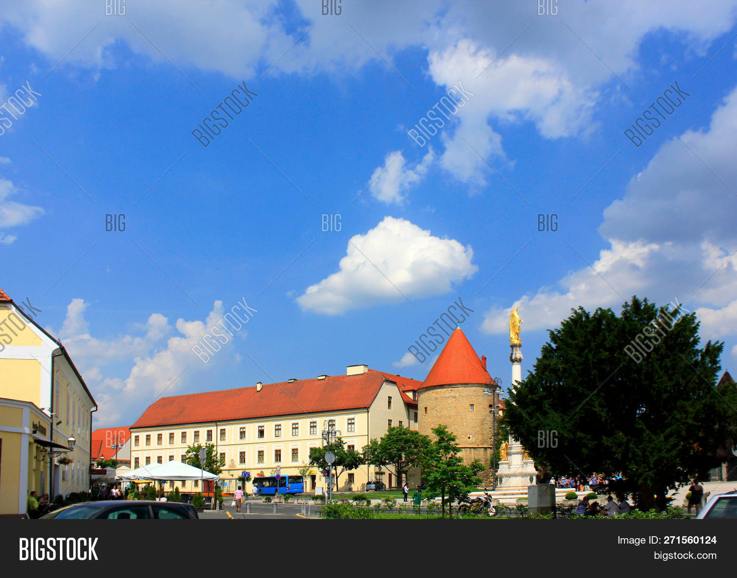 Imagen y foto Kaptol Square (prueba gratis) | Bigstock