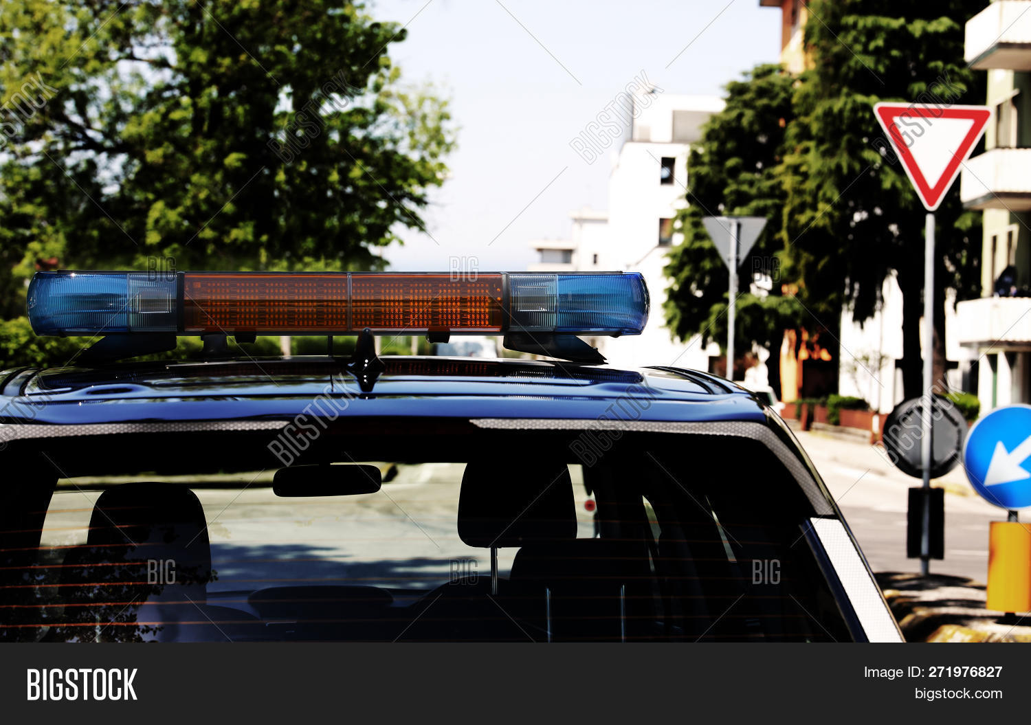 Police Car Patrols Image & Photo (Free Trial) | Bigstock