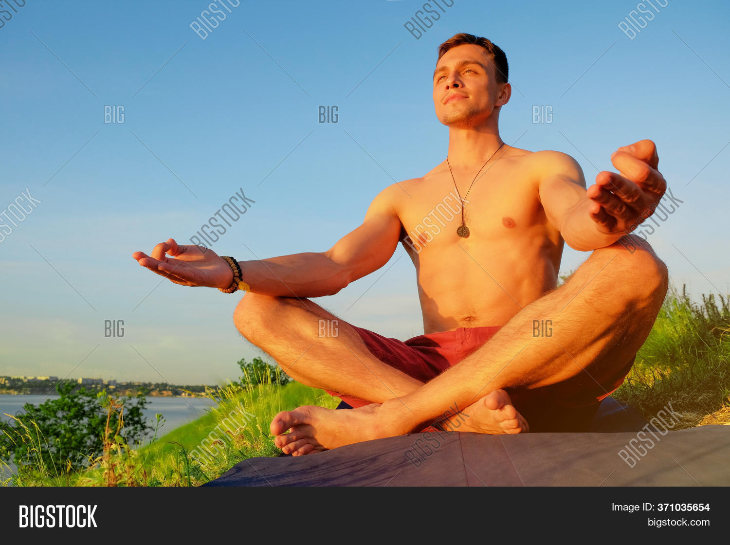 Fit Muscular Man Doing Image & Photo (Free Trial) | Bigstock