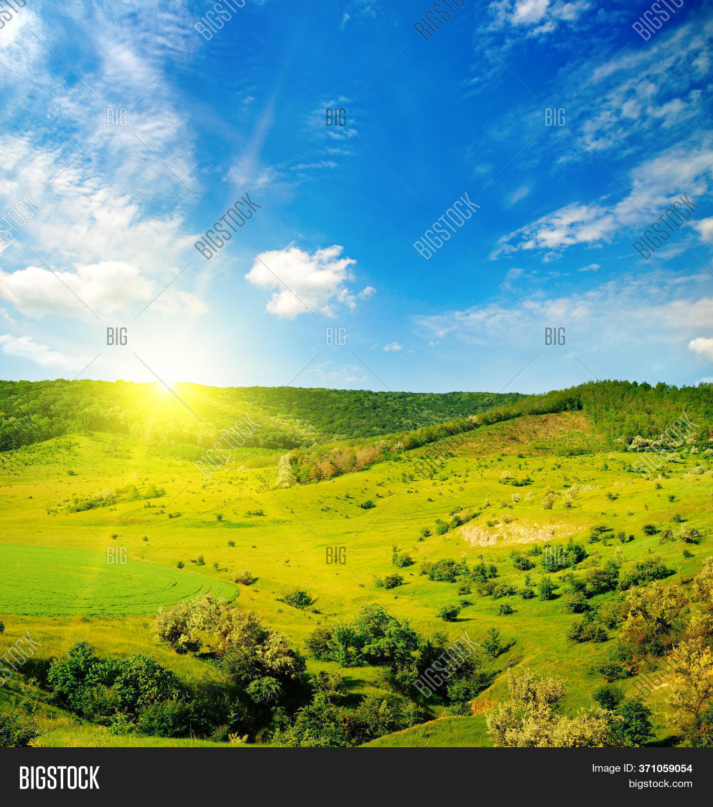 Picturesque Hilly Image & Photo (Free Trial) | Bigstock