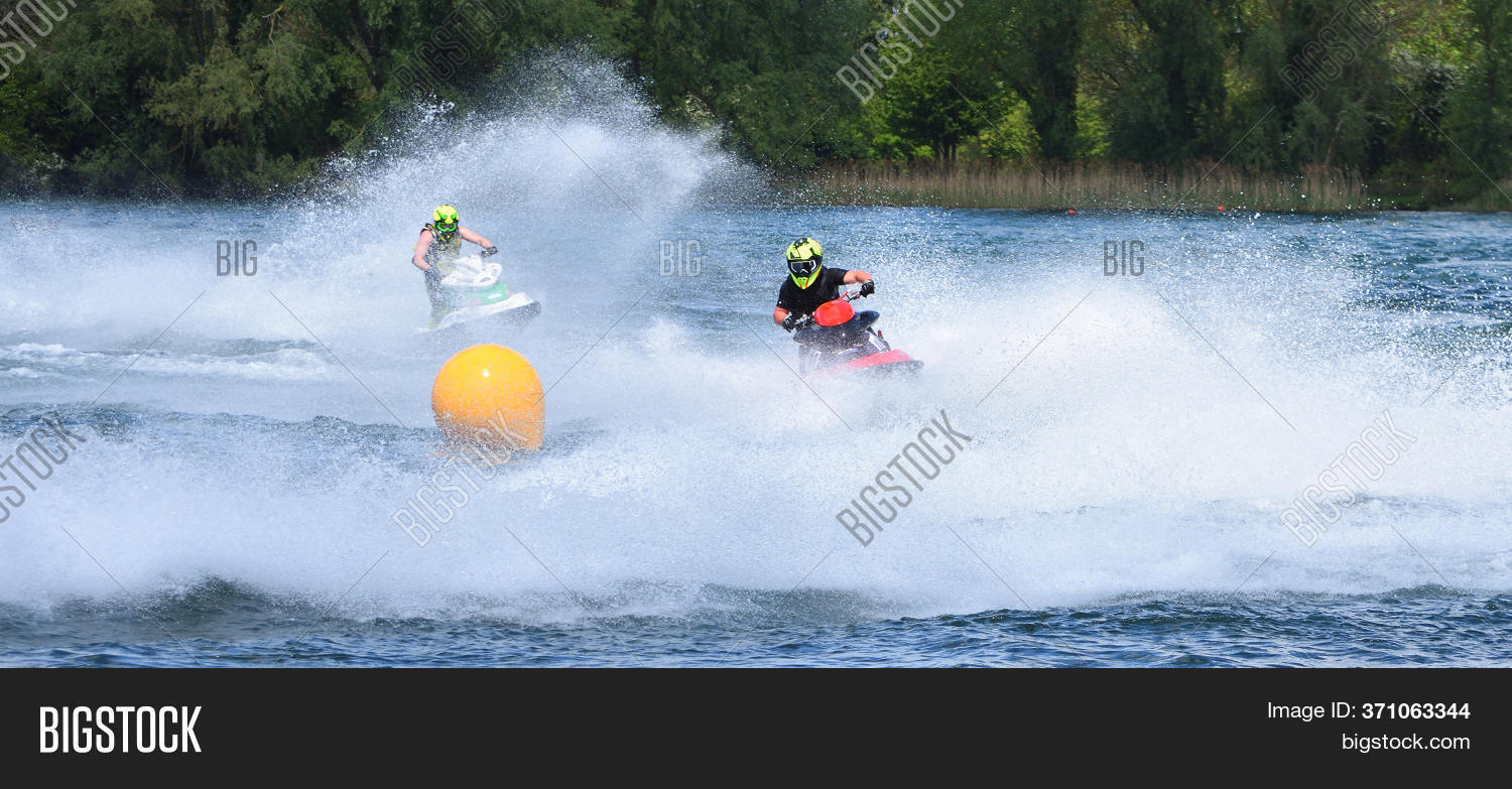 Jet Ski Race Image & Photo (Free Trial) | Bigstock