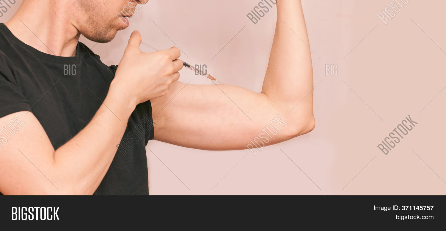 Man Inject Steroid Image & Photo (Free Trial) | Bigstock