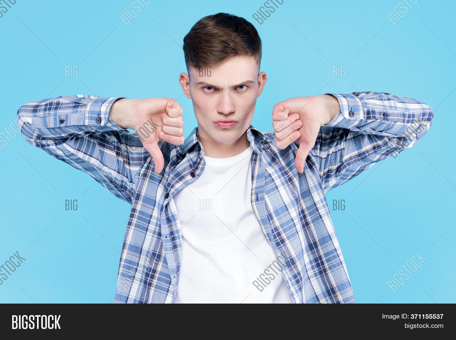 Unsatisfied Displeased Image & Photo (Free Trial) | Bigstock
