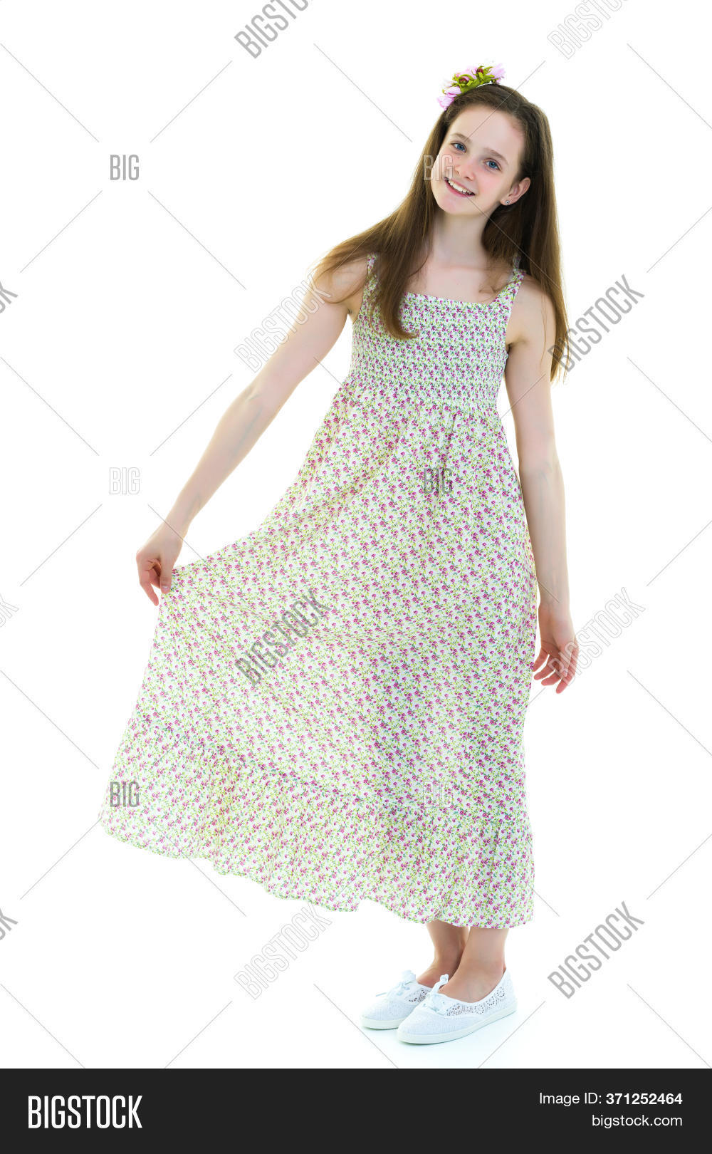 Strong Wind Blows On Image & Photo (Free Trial) | Bigstock