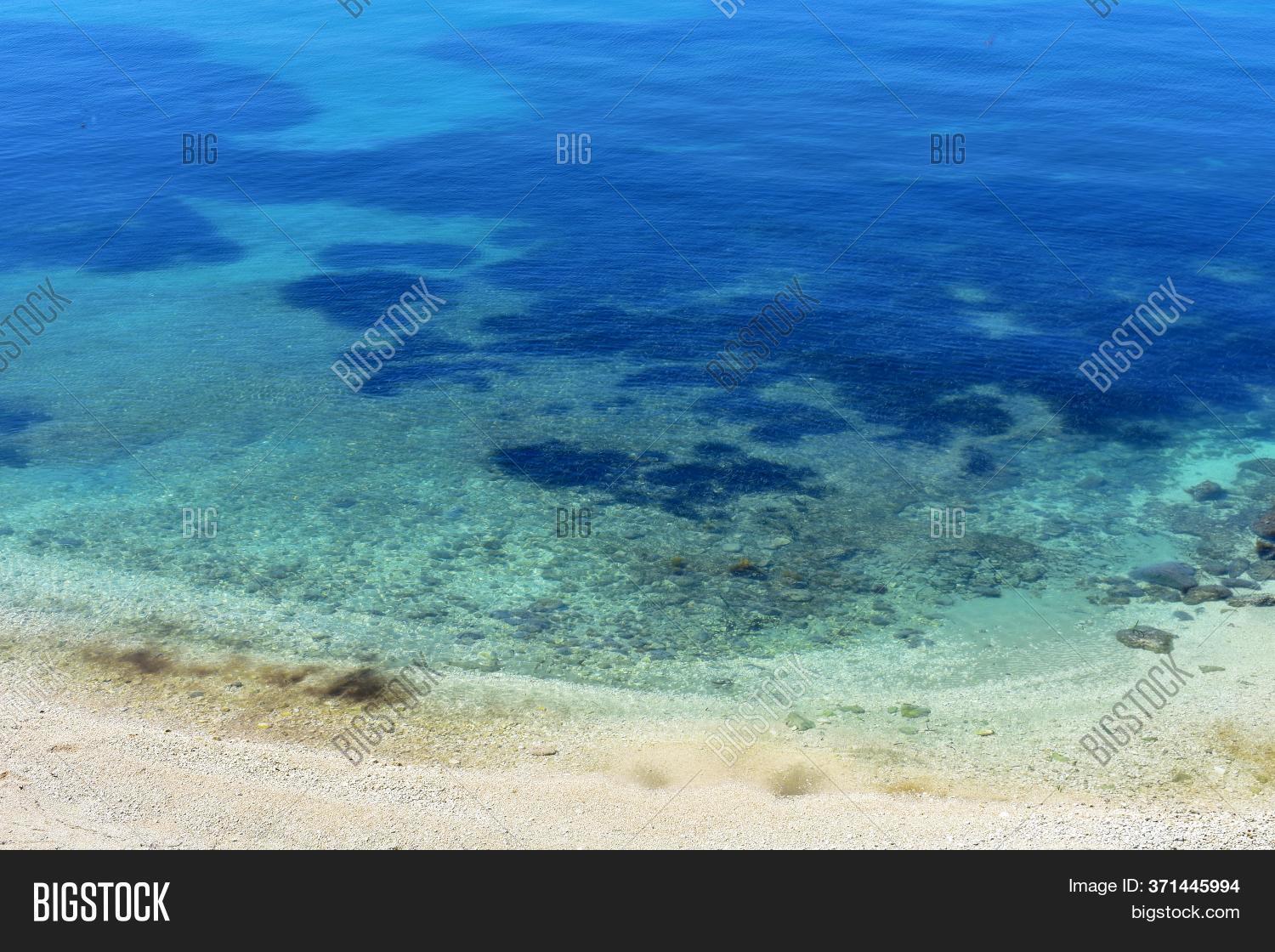 Horizontal Background Image & Photo (Free Trial) | Bigstock