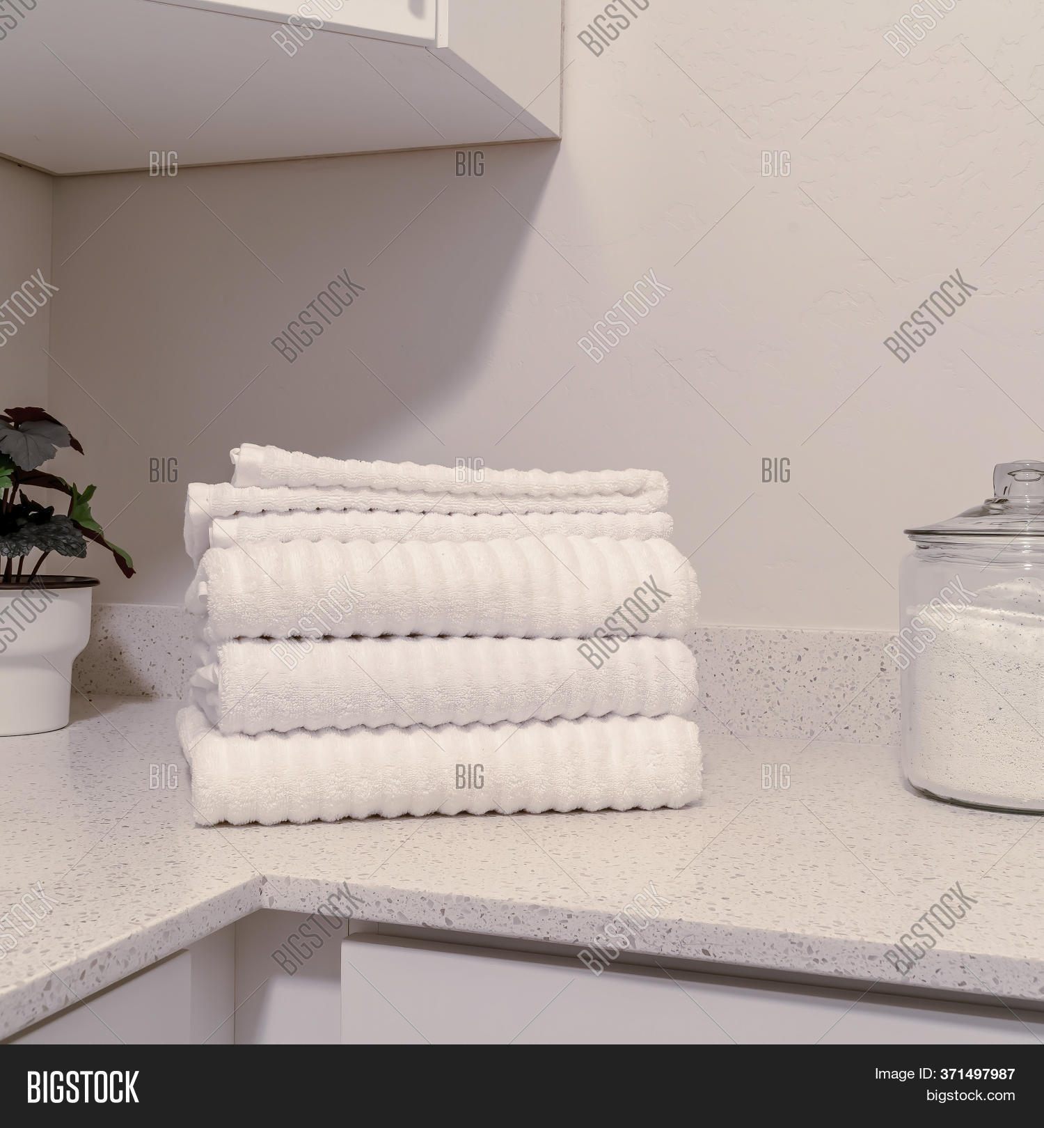 Square Laundry Room Image & Photo (Free Trial) | Bigstock