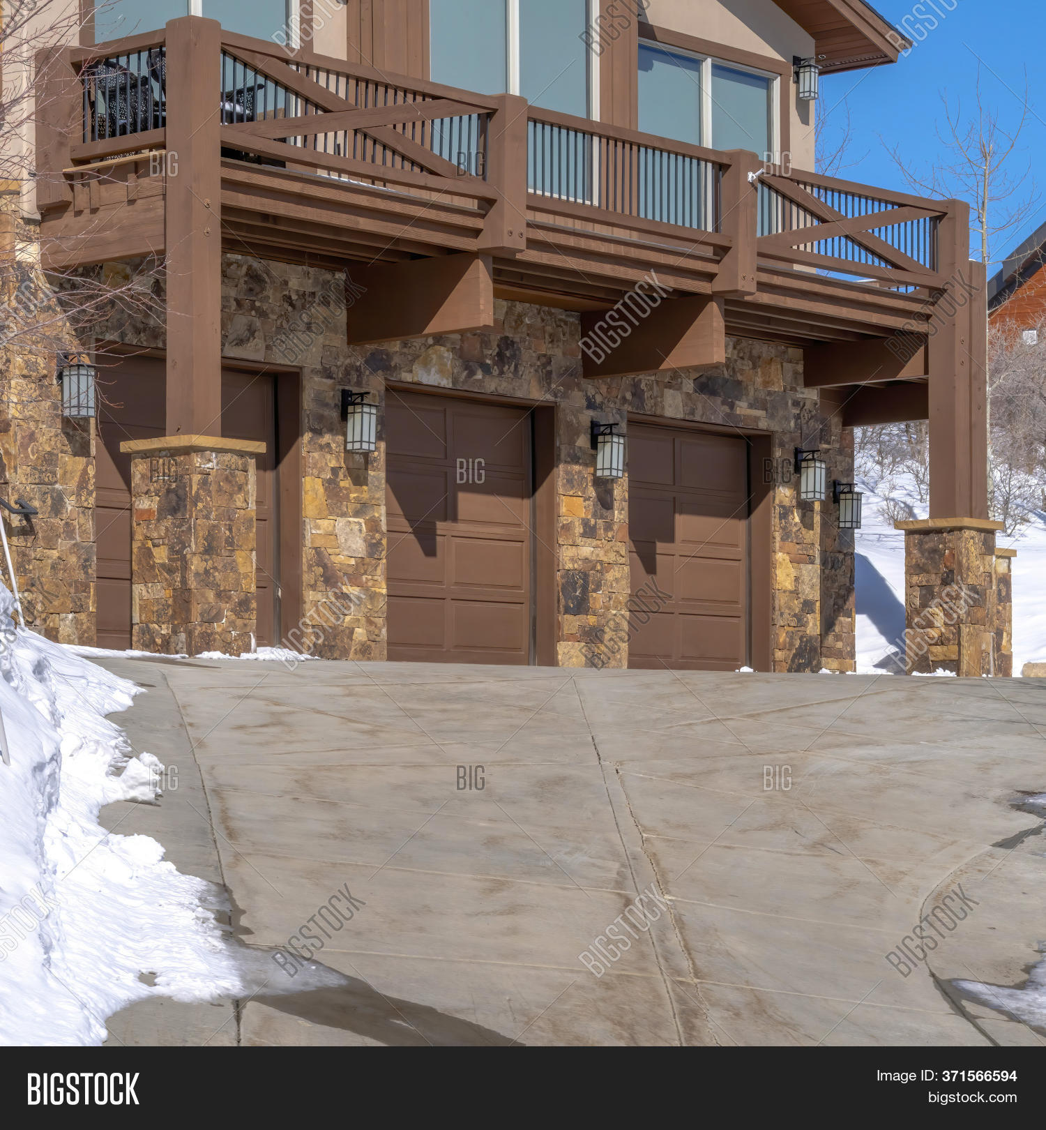 Square Home Facade Image & Photo (Free Trial) | Bigstock