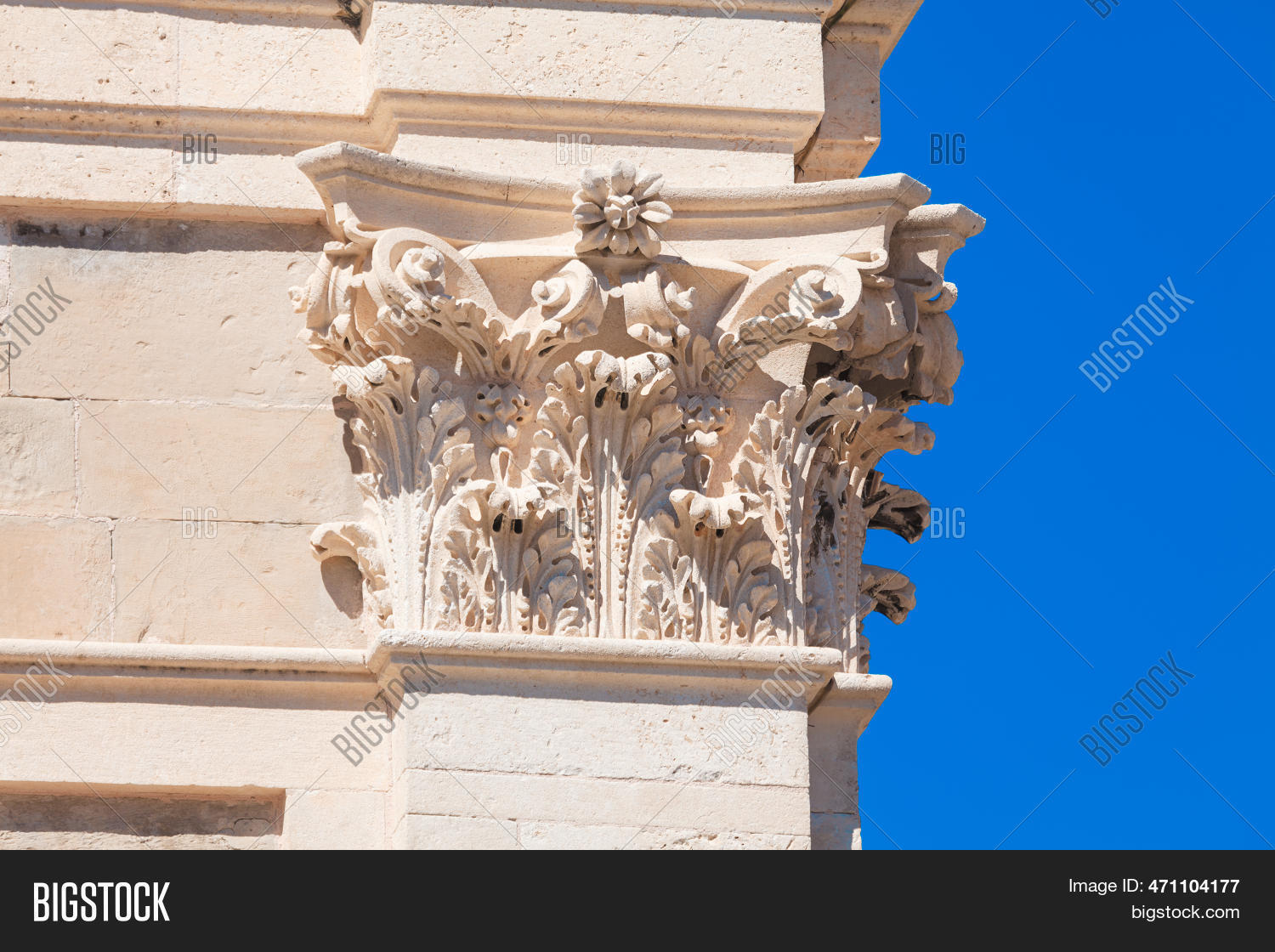 Corinthian Column Image & Photo (Free Trial) | Bigstock