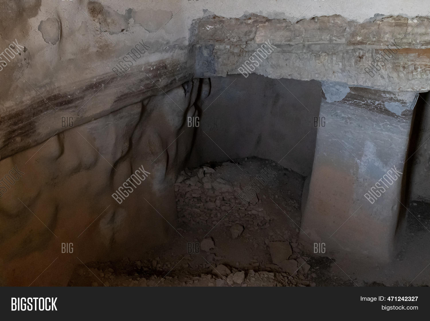 Inside Water Cistern Image & Photo (Free Trial) | Bigstock