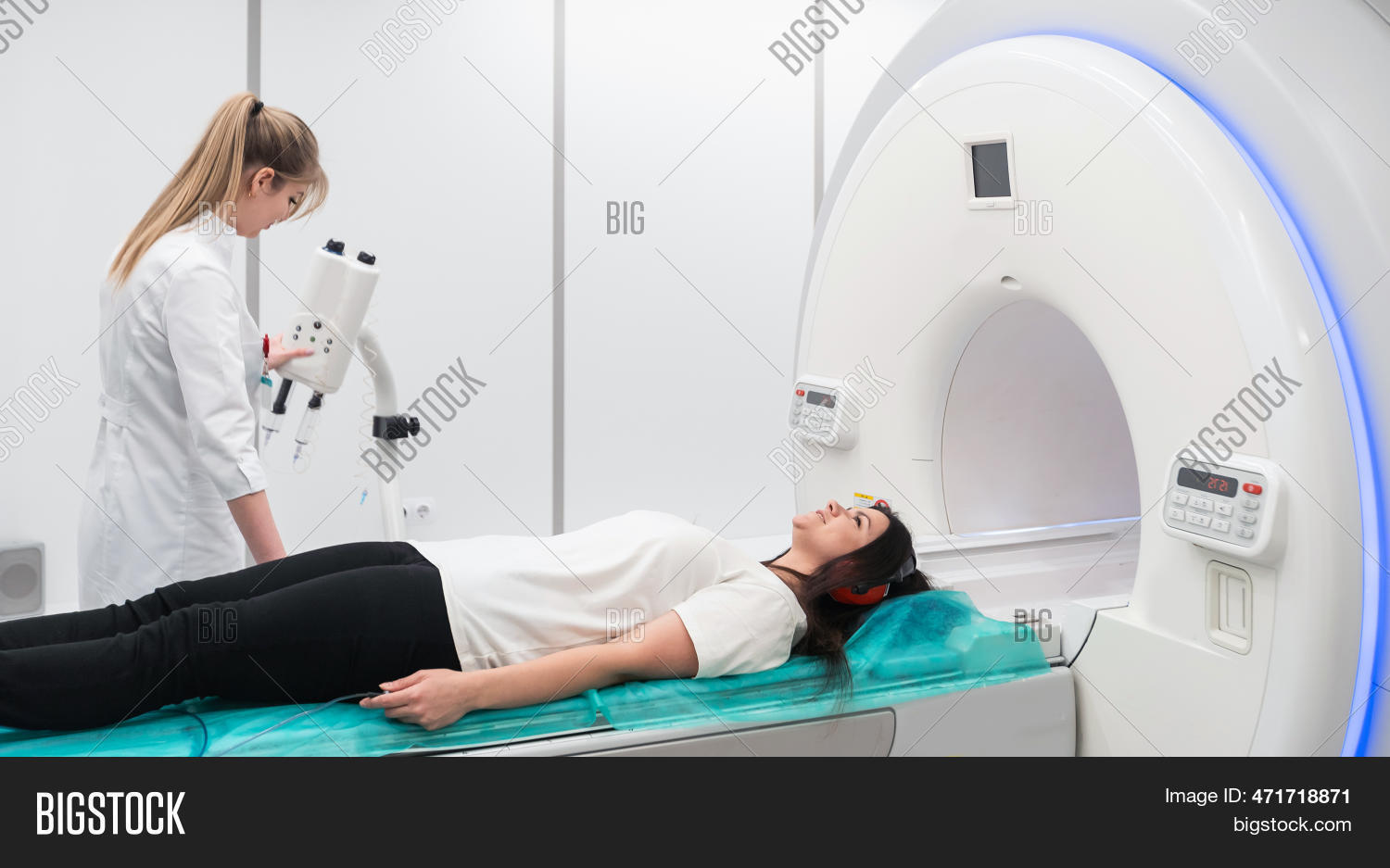 Female Patient Image & Photo (Free Trial) | Bigstock