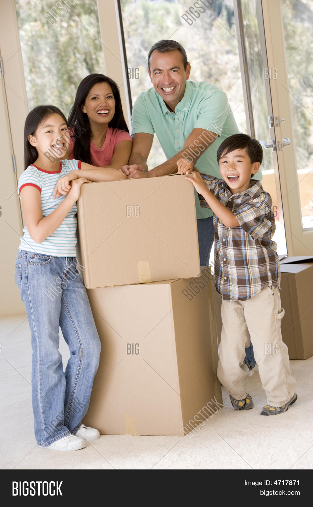 Family Boxes New Home Image & Photo (Free Trial) | Bigstock