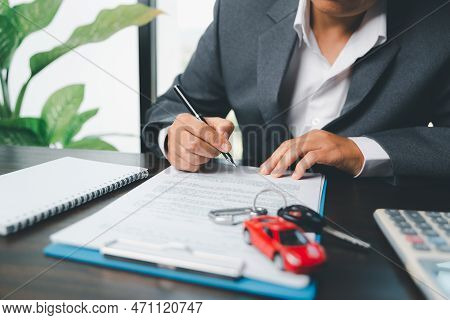 Car Dealer Business Image & Photo (Free Trial) | Bigstock
