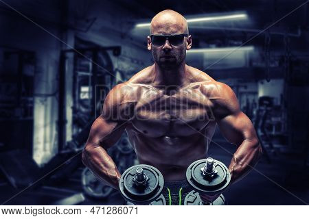 Strong Bodybuilder Man Image & Photo (Free Trial) | Bigstock