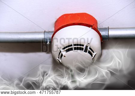 Smoke Detectors Fire Image & Photo (Free Trial) | Bigstock