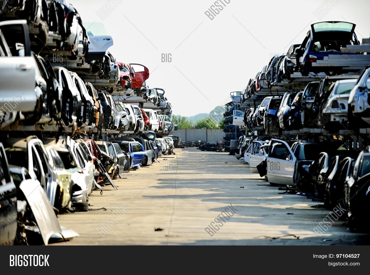 Wrecked Car Junkyard Image & Photo (Free Trial) | Bigstock