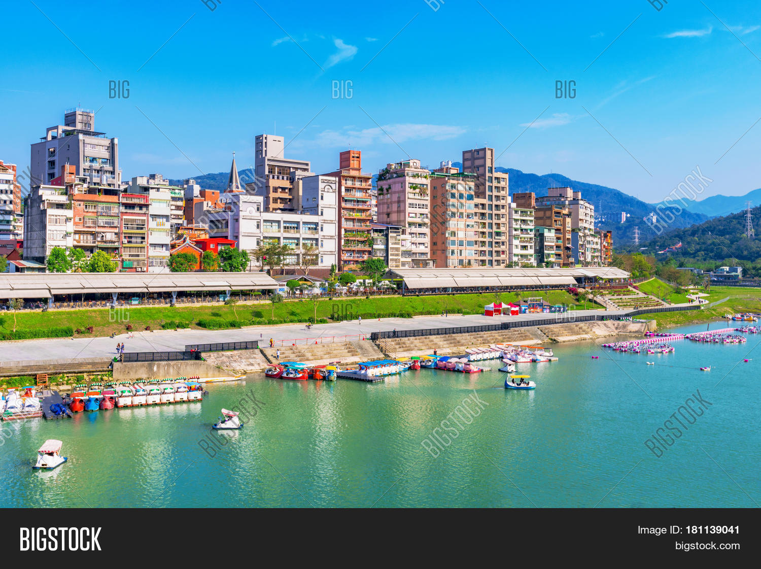 Xindian Riverside Park Image & Photo (Free Trial) | Bigstock