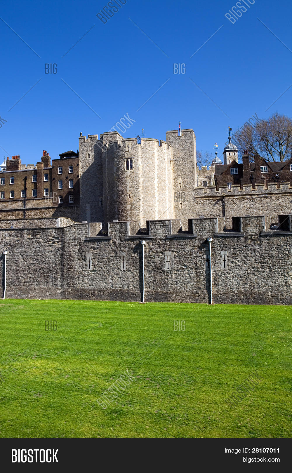 Tower London, Medieval Image & Photo (Free Trial) | Bigstock