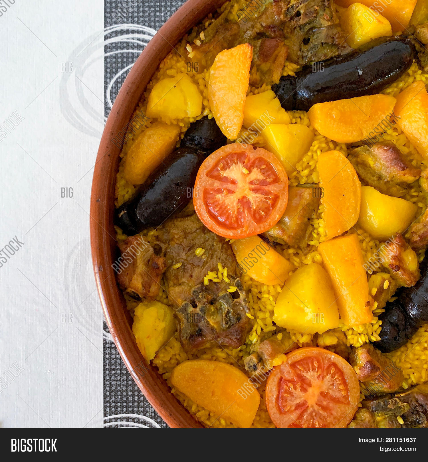 Valencian Oven Style Image & Photo (Free Trial) | Bigstock